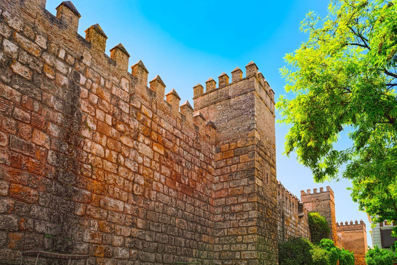 Skarby Hiszpanii. Królewski Alkazar w Sewilli - Travelers